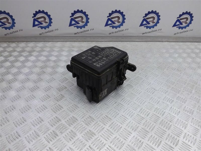 Б/У Блок предохранителей Hyundai Santa Fe Classic 1 / Хендай Санта Фе Классик 1 2.0 D4EA 112Л.С 2008