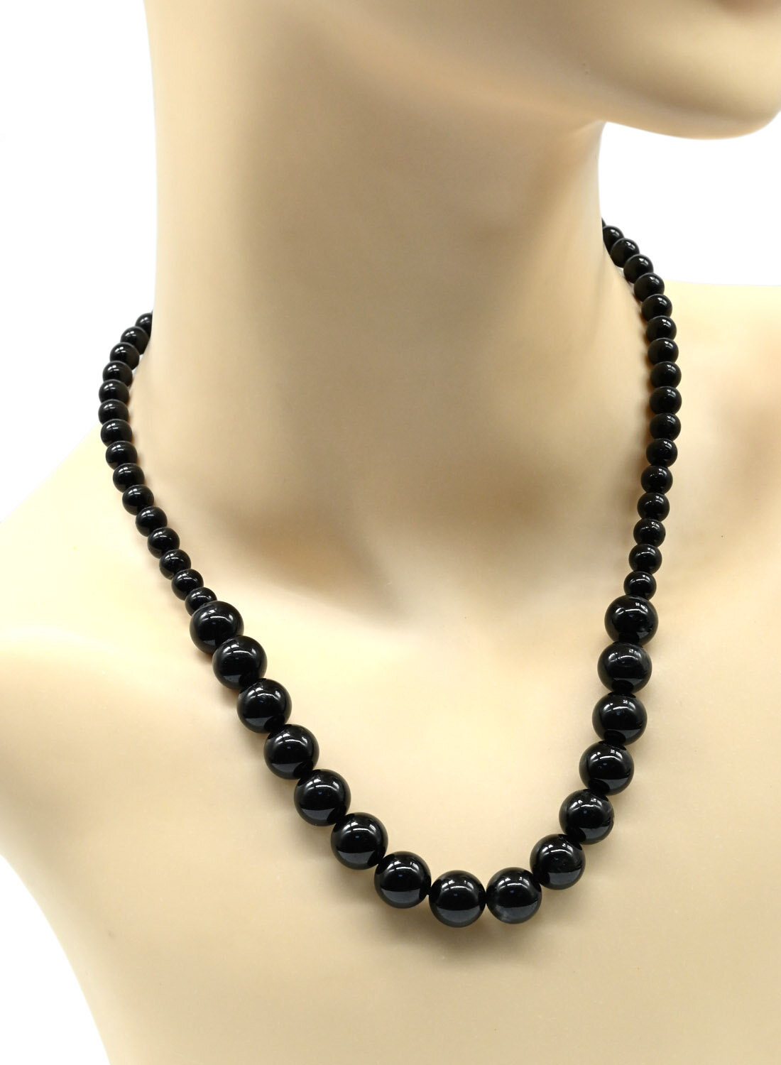 Колье, турмалин