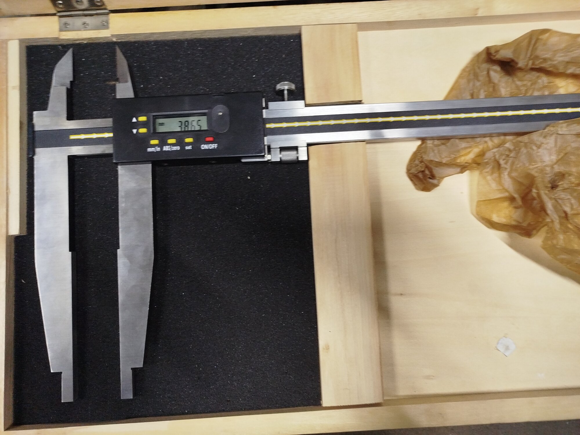 Штангенциркуль электронный ШЦЦ-II-1000-0,01 губки 200мм ЧИЗ