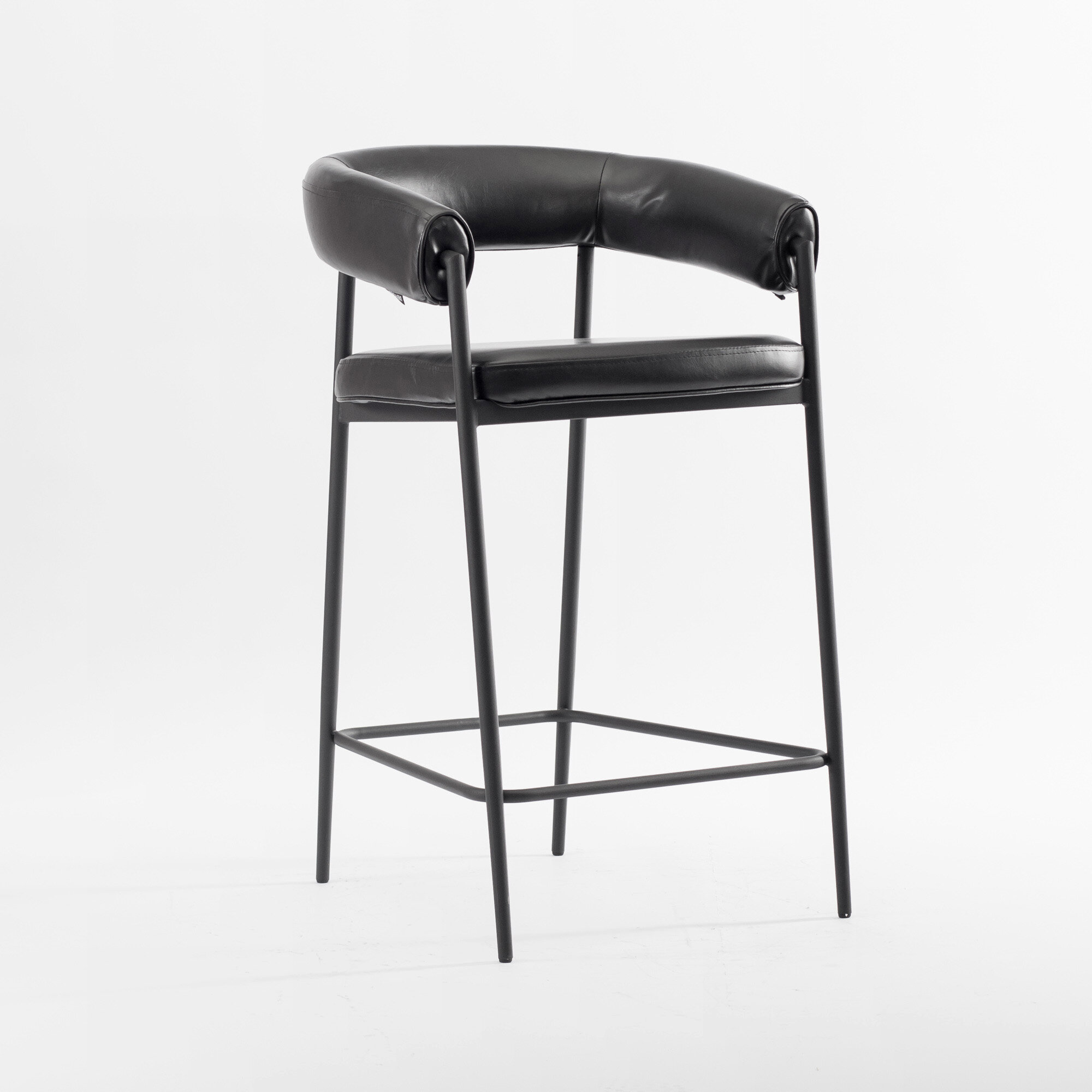 Стул полубарный Манчестер сиденье с наклоном черная экокожа ножки металл черный для дома/для гостиной/для столовой/для кафе/кухонный стул/стул кухонный