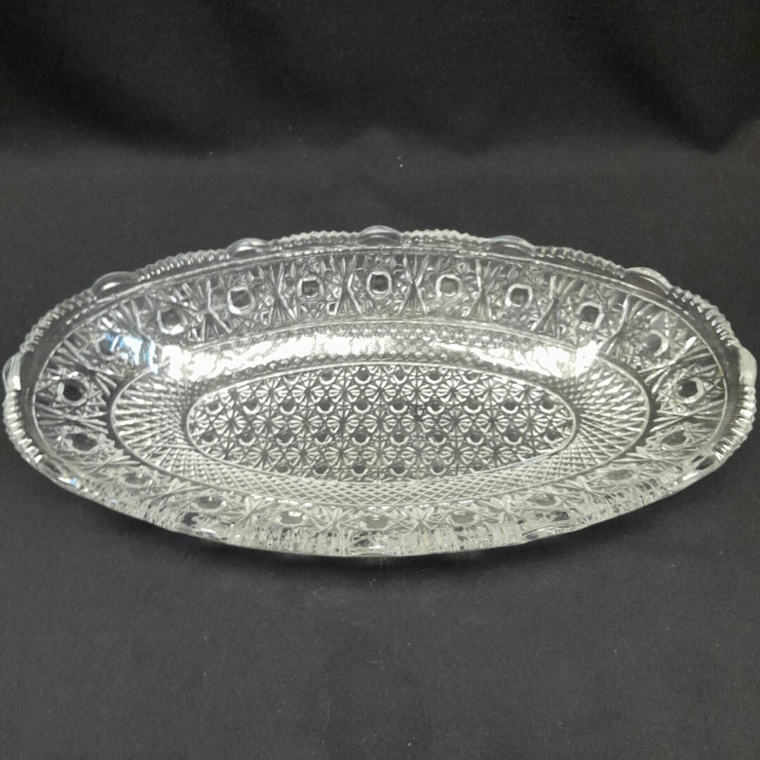 Блюдо овальное, хрусталь, объёмный орнамент, 36х019 см. Винтаж, СССР.