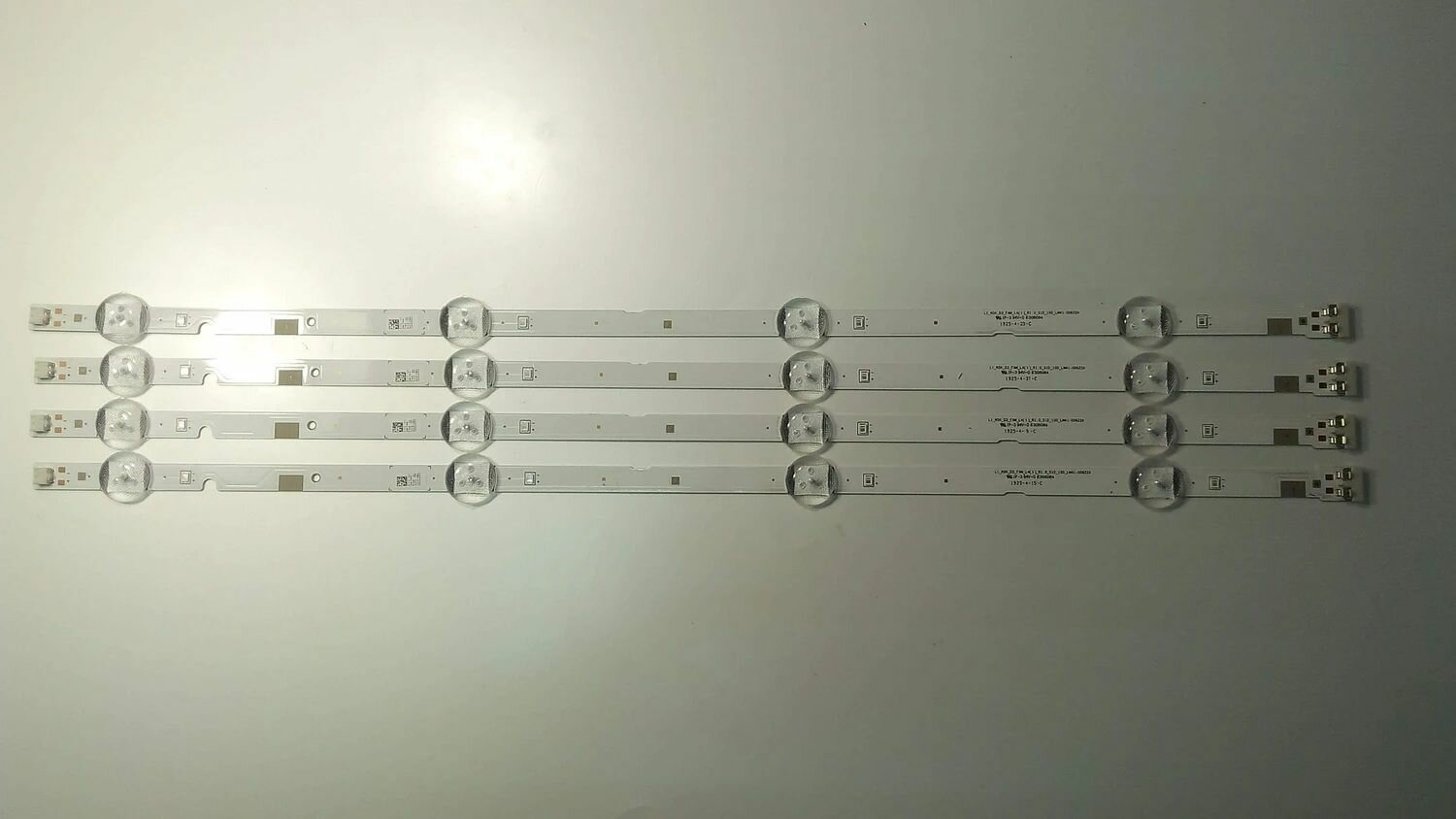 LZ_N5K_D3_FAM_L4(1)_R1.0_S1D_100_LM41-00622A LM41-00622A LCD Samsung CY-JN043BGAV1V BB01 за 1 планку для Ue43N5300Au La02 Lcd Телевизор Samsung LCD, LED подсветка (string стринг светодиодный) арт. 110