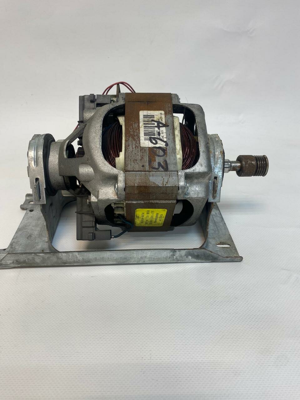 198 Двигатель стиральной машины Bosch (с вертикальной загрузкой) 145314 б/у - 7 контактов