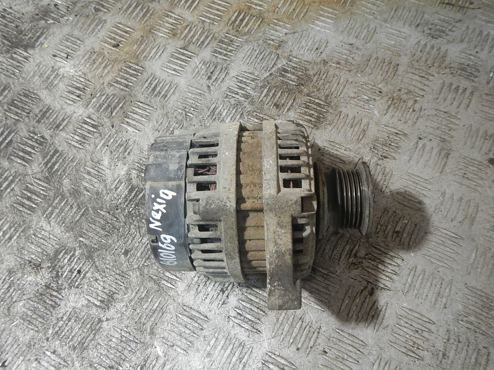 Б/У Генератор, Daewoo (Дэу)-NEXIA (07-16) DAEWOO NEXIA (07-16) 1,5л 8V Нет куска корпуса разъема. 610169 GENERAL MOTORS а...