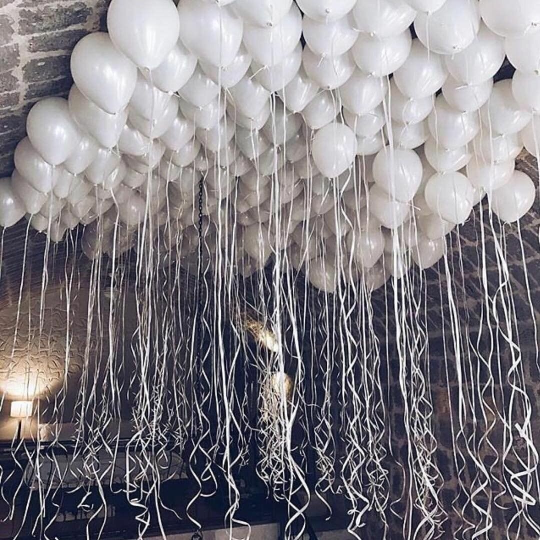 Воздушный шар с гелием (надутый) /Flyballoons/ под потолок Белоснежное Чудо 25 шт. размер шарика 35см.