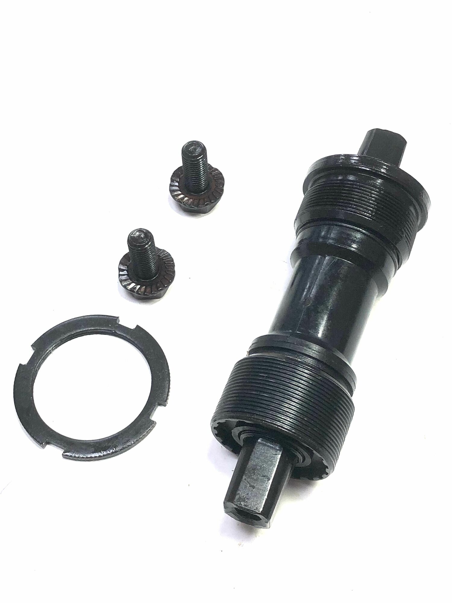 Каретка-полукартридж SF-BB05, стальная, под стакан 68мм, квадратный вал, 124,5мм х1,37"х24