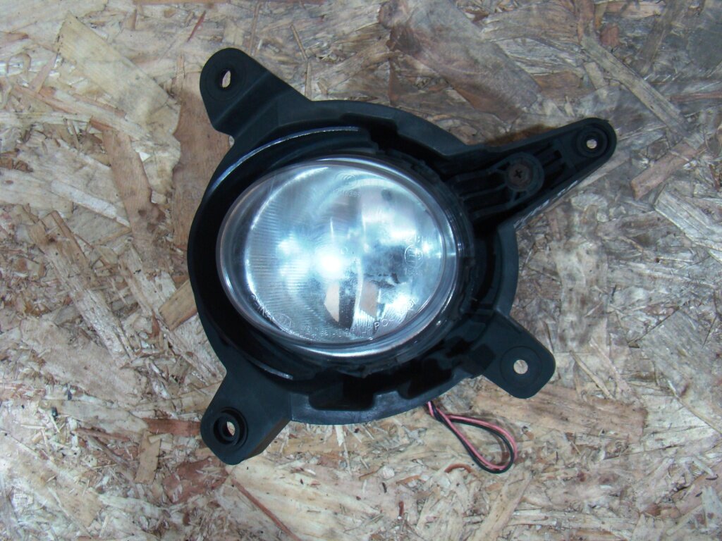 KIA Sportage 2 Фара противотуманная левая 9220103000