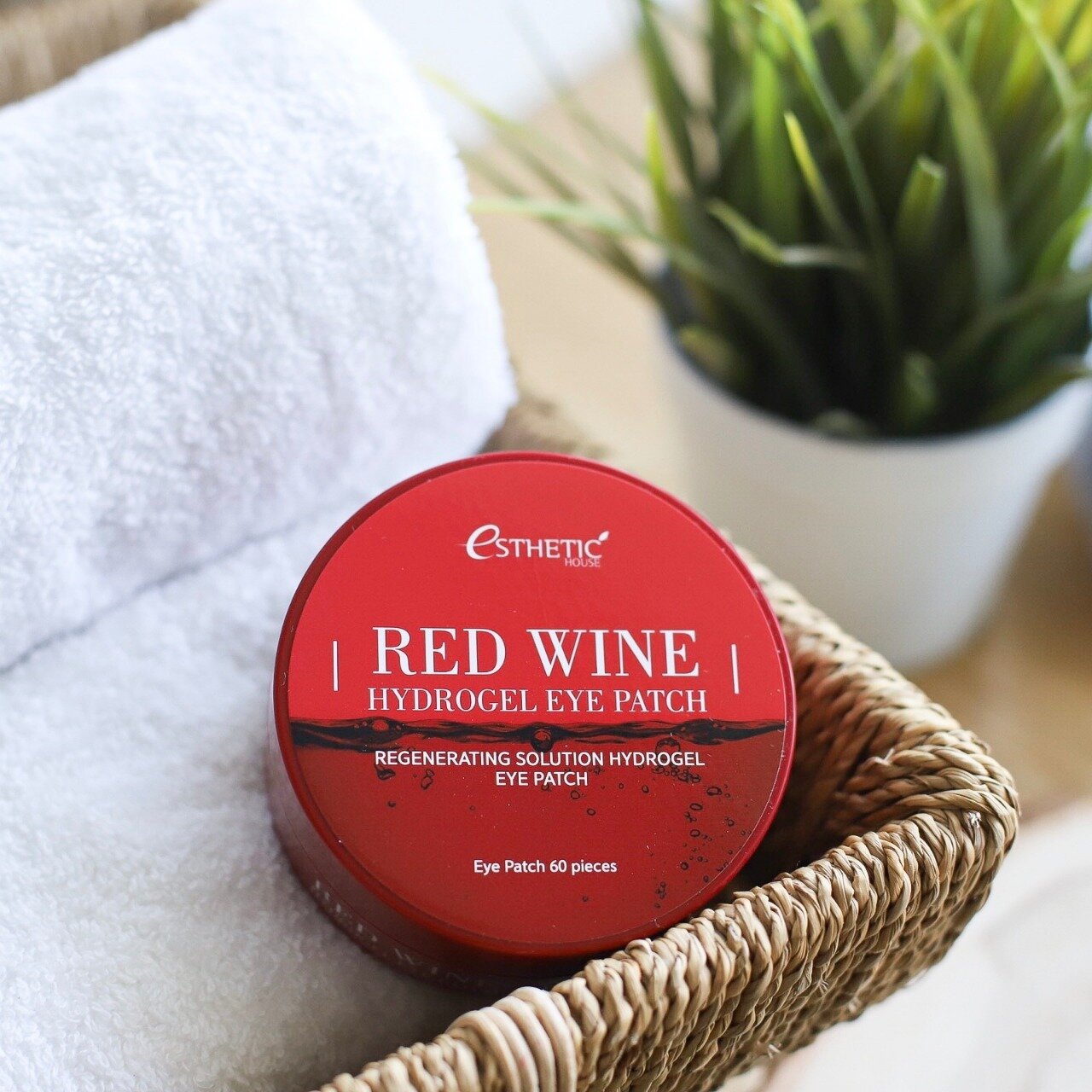 Гидрогелевые патчи Esthetic House Red Wine Eye Patch, с красным вином, для глаз, 60 штук