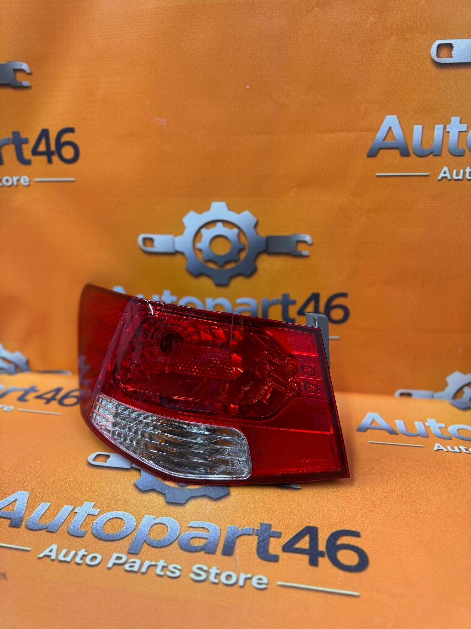 Задний левый фонарь в крыло Киа Церато KIA Cerato 08-13г