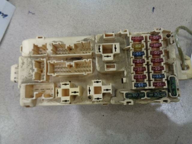 Блок предохранителей салонный от Mitsubishi Legnum 1996-2002