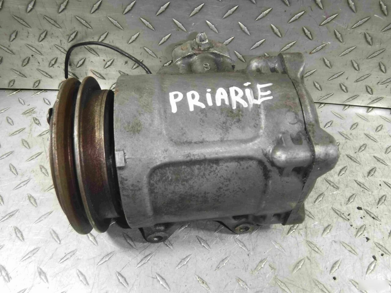 Компрессор кондиционера Nissan Prairie I (1982—1988) 92600F5002