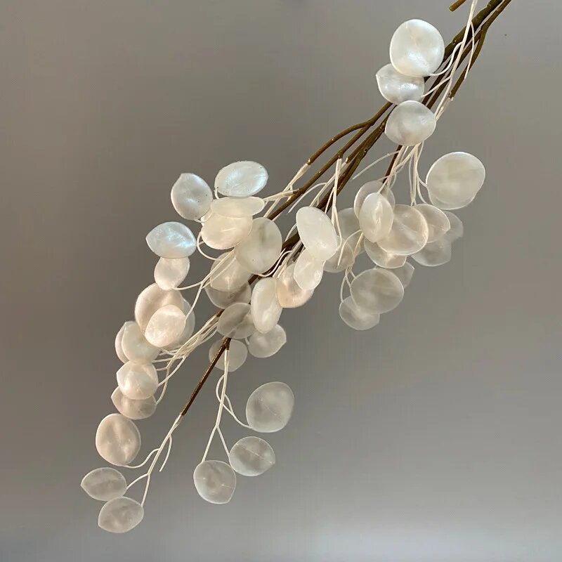 Искусственный серебристый веер из пластика B