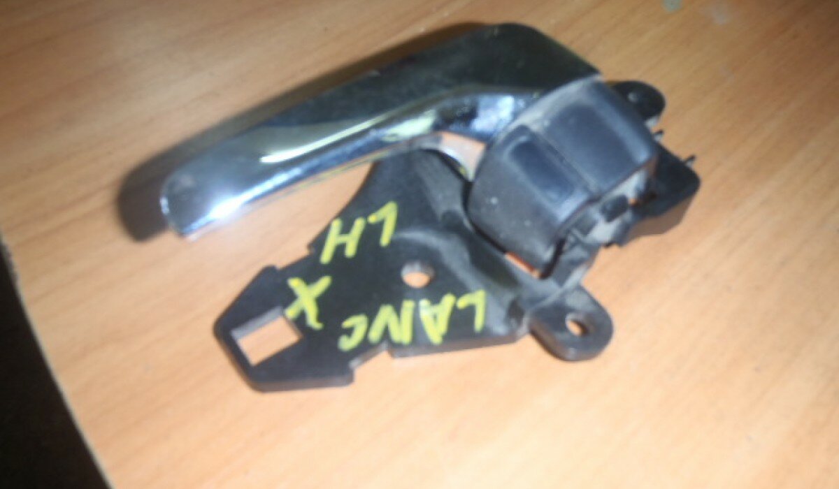Ручка двери задней левой внутренняя Lancer (CX,CY) Mitsubishi MN105359