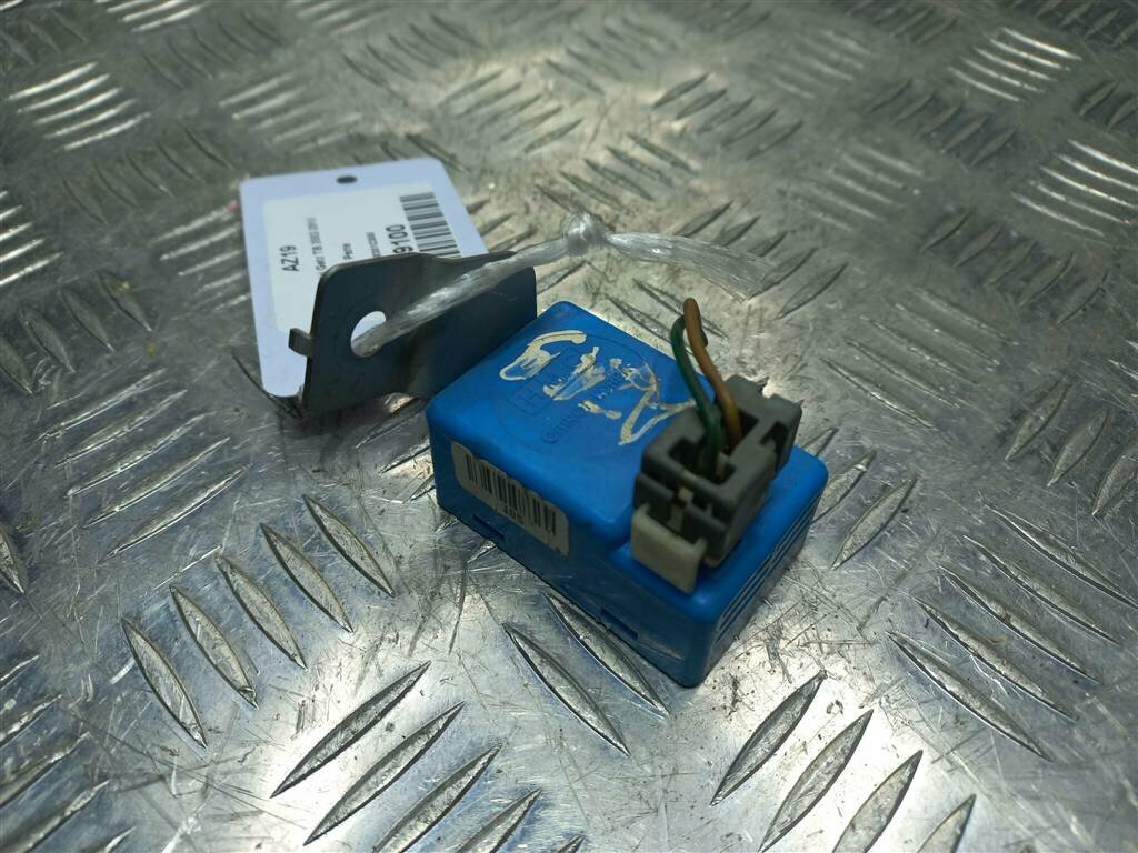 Реле Б/У для Hyundai GETZ I (2002—2005) I рестайлинг (2005—2011) 968301C500