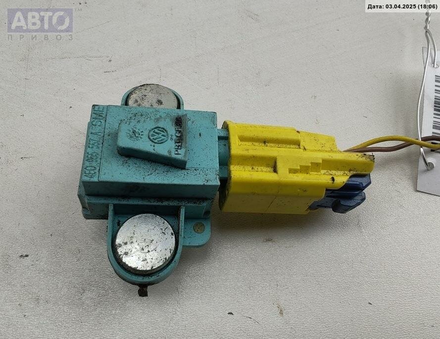 Датчик удара (Airbag) Audi A6 C6 (2004-2011)