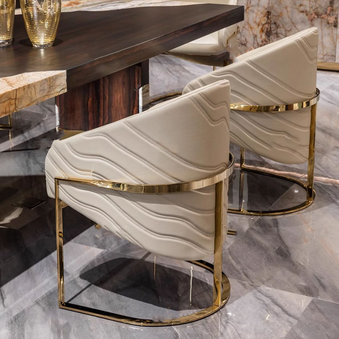 Дизайнерский кожаный стул Visionaire Cloud