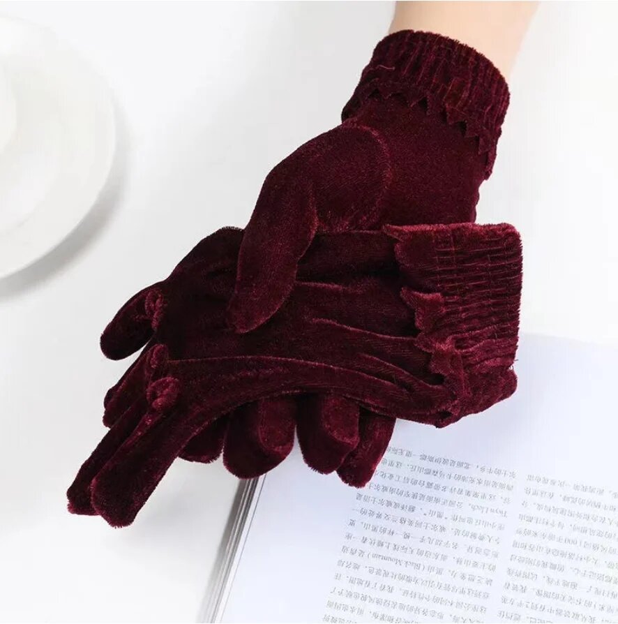 Перчатки для женщин