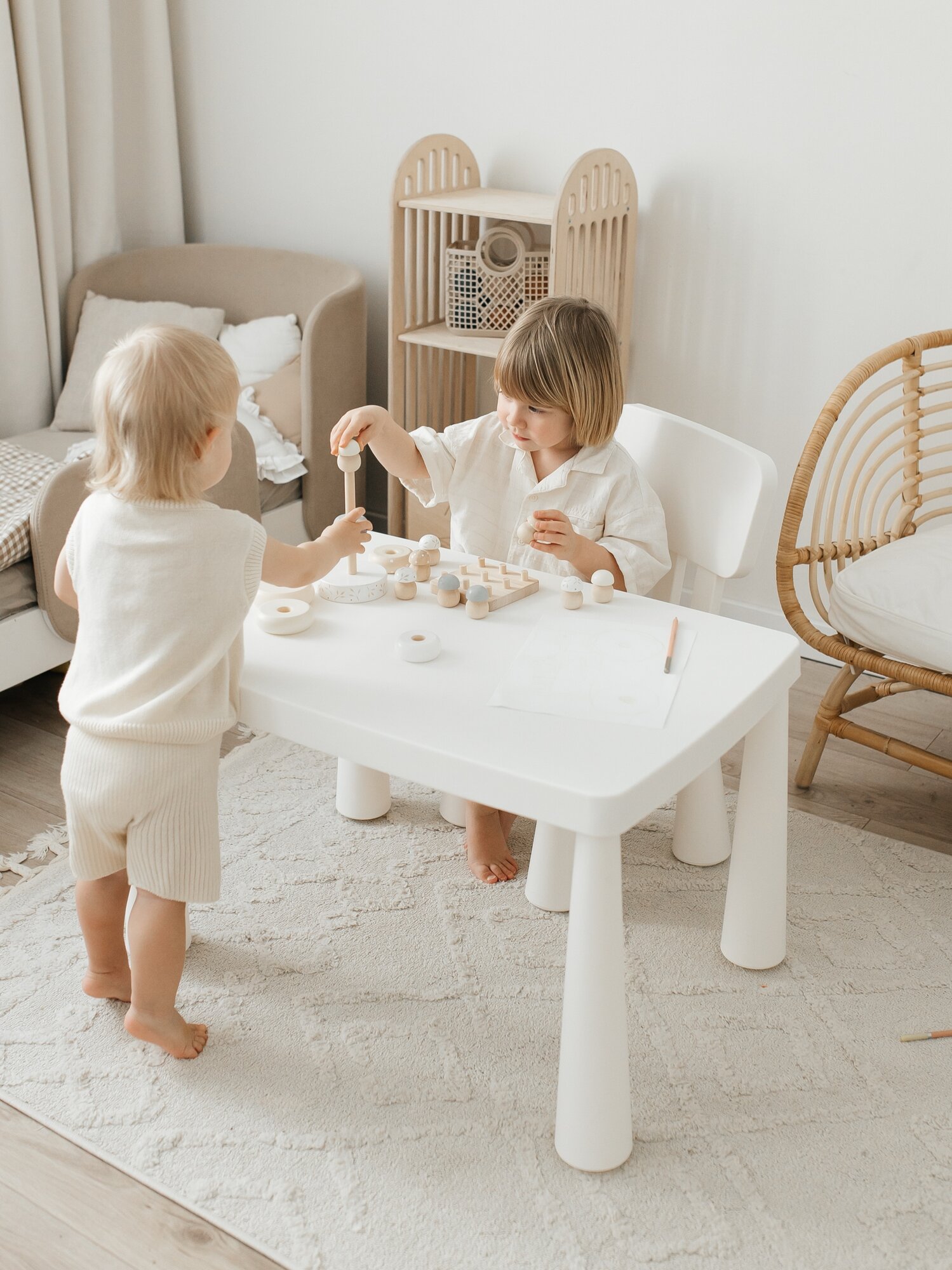 Стол детский BABYROX MINI, скандинавский дизайн, экологичный пластик, белый, — фото 1