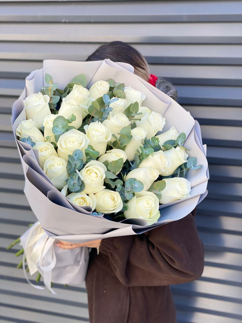 Букет wowflo "Белоснежные розы", монобукет, 19 роз, высота 70 см