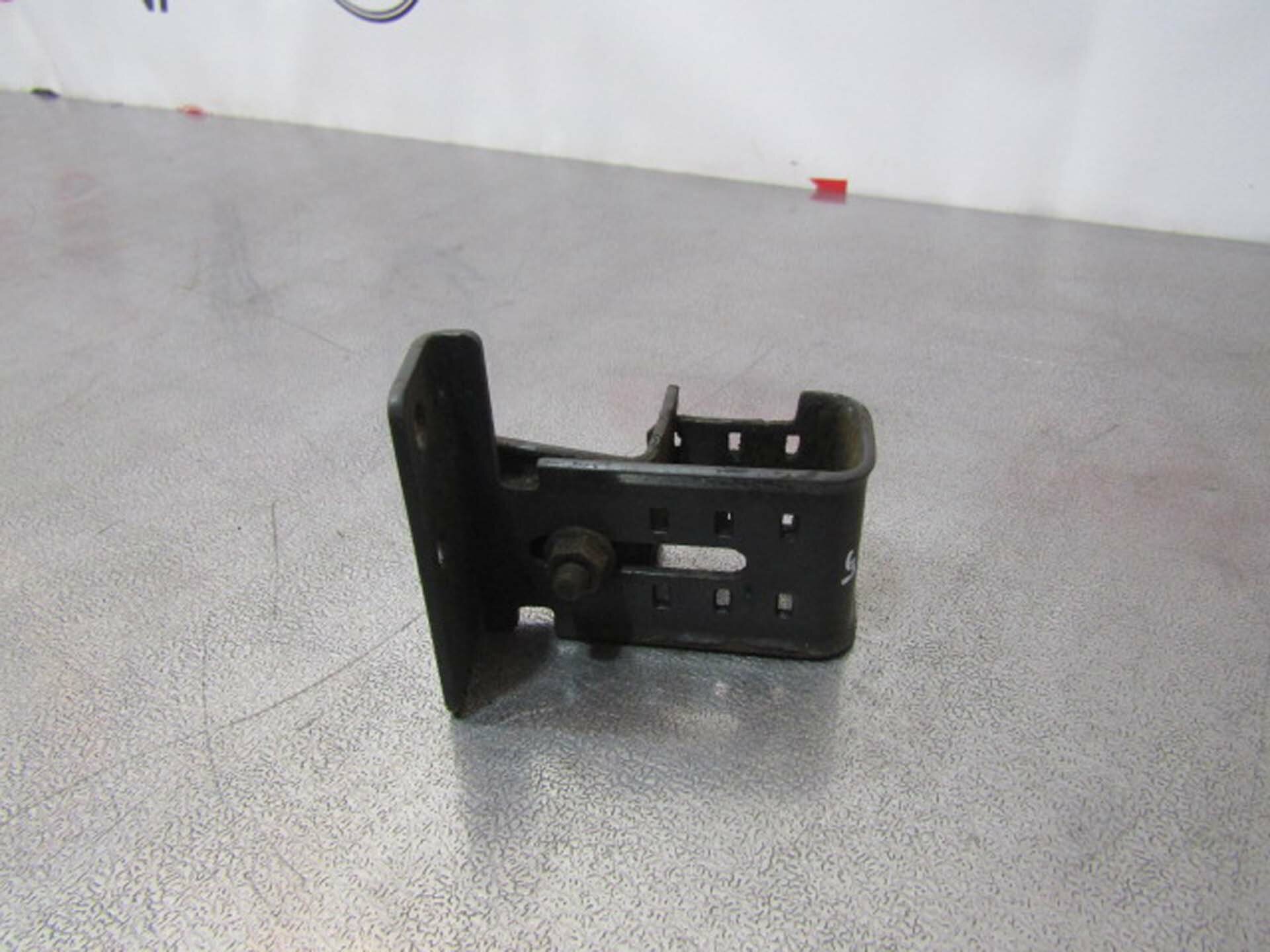 Кронштейн крепления тормозных трубок SCANIA P, G, R