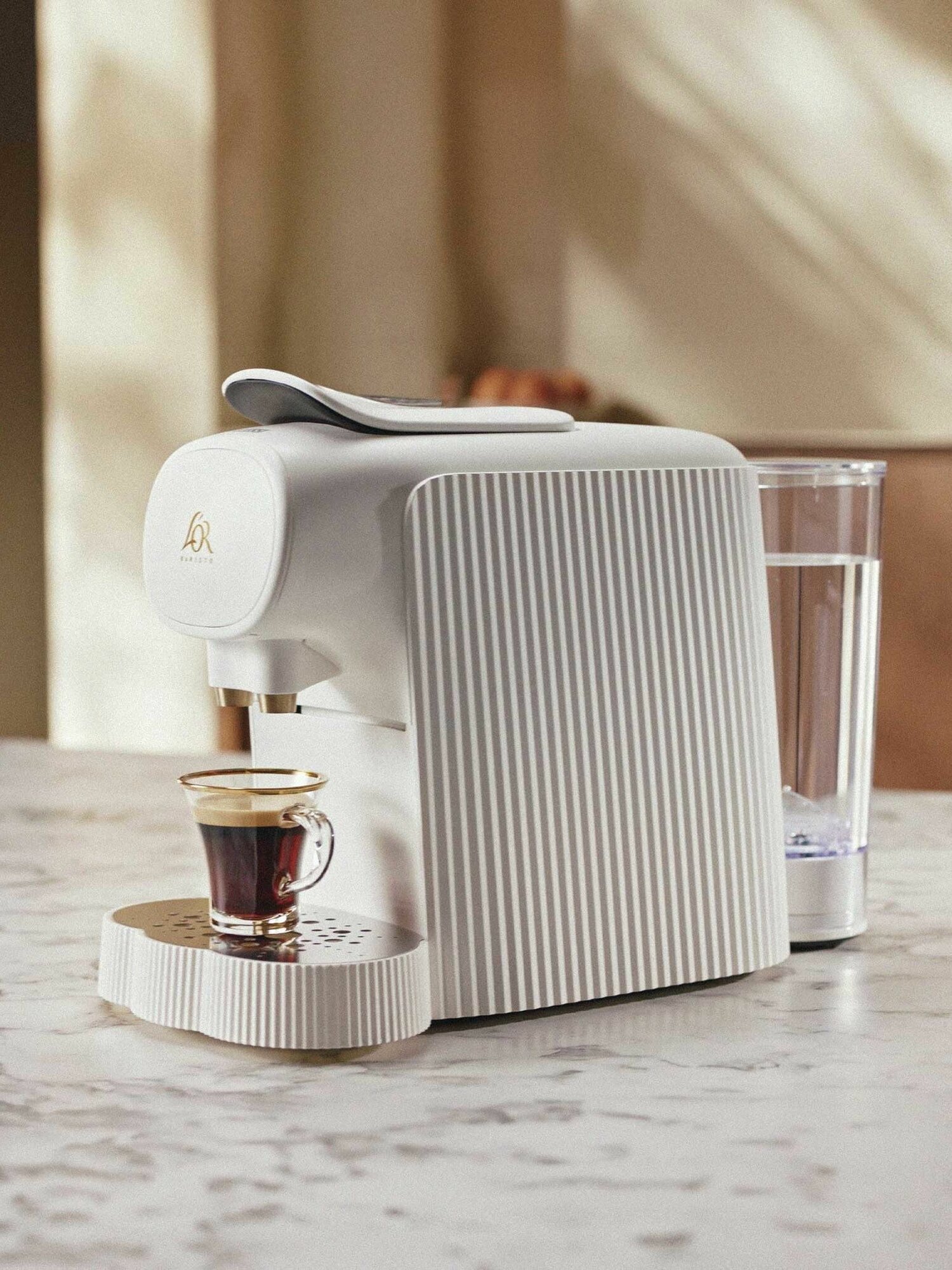 ALESSI Оригинал. Капсульная кофемашина PLISSE. Форма плиссе, MDL18 W, белая