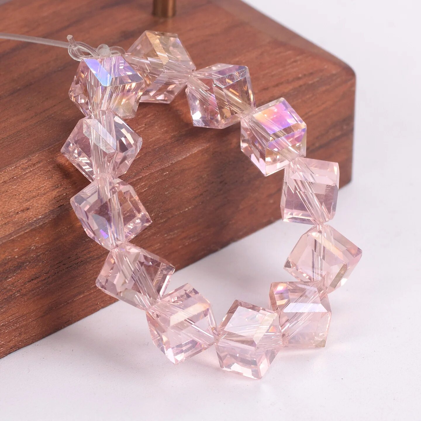 20 шт. граненых бусин из цветного стекла 8 мм Розовый, Light Rose AB