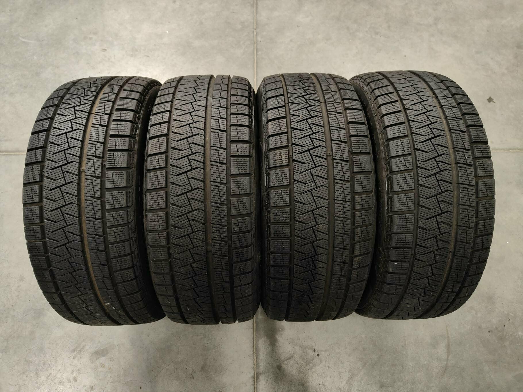 Шины Formula Ice FR 225/50 R17 98T БУ Зимние нешипованные Износ 1% арт.52481