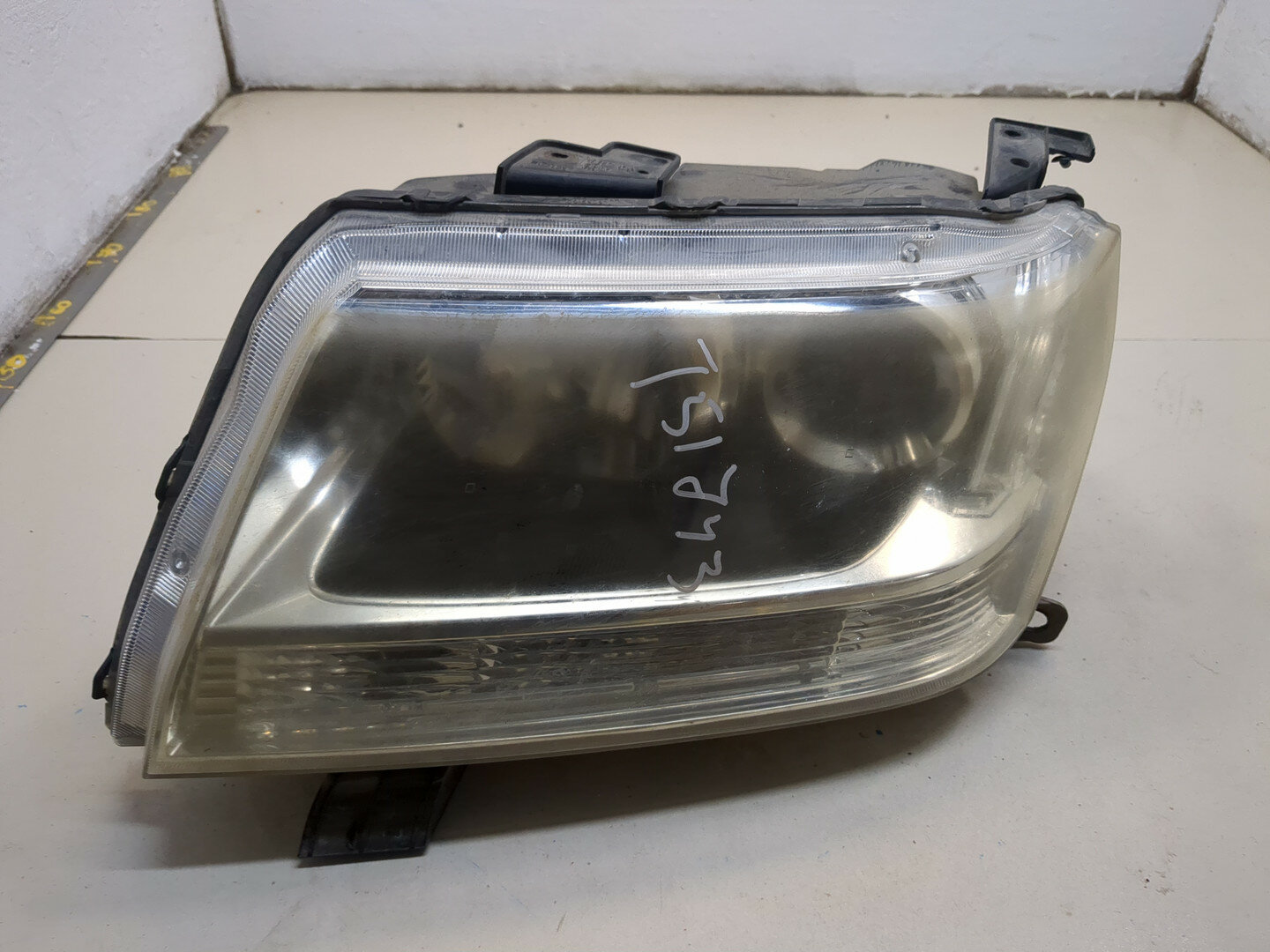 Фара (передняя) левая Suzuki Grand Vitara Б/У