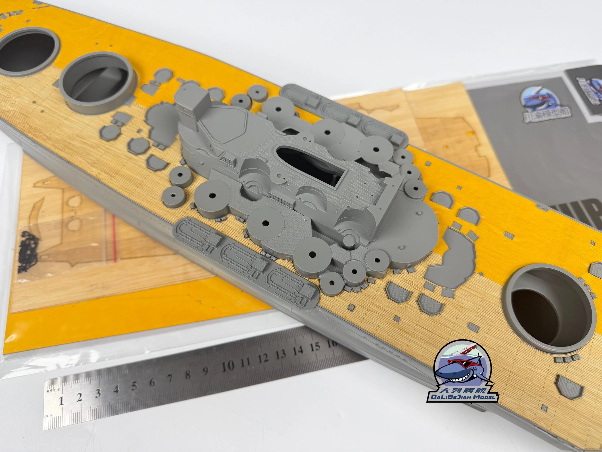 Деревянная маска для палубы модели IJN Battleship Yamato 1/350 BS007