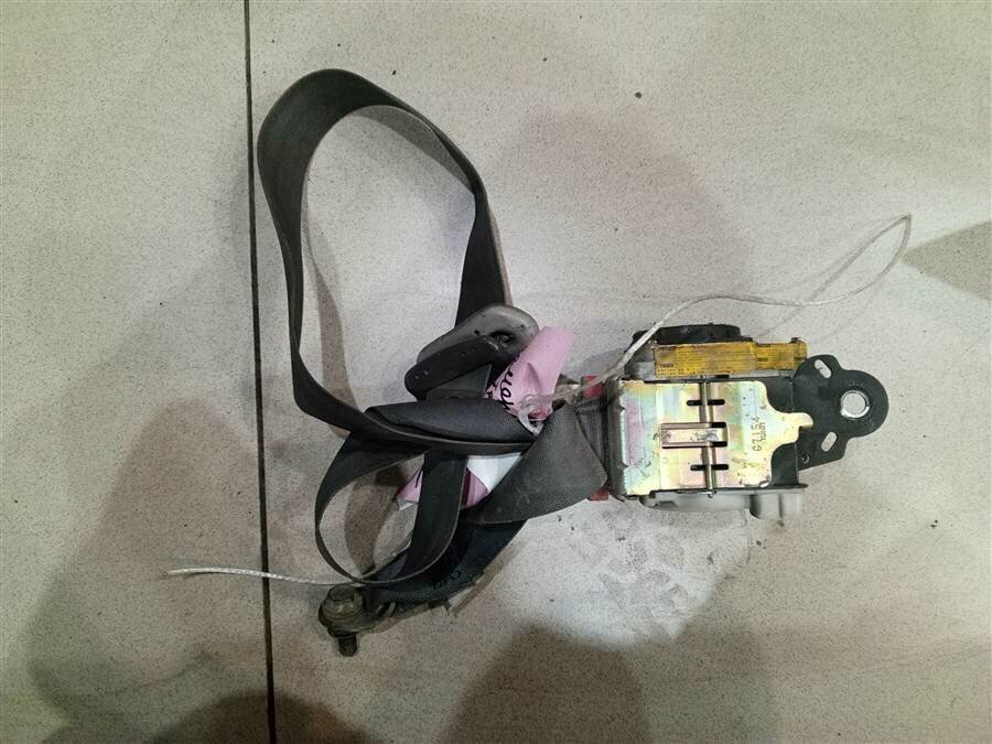 Ремень безопасности передний левый от Mitsubishi Lancer CK 1996-2003