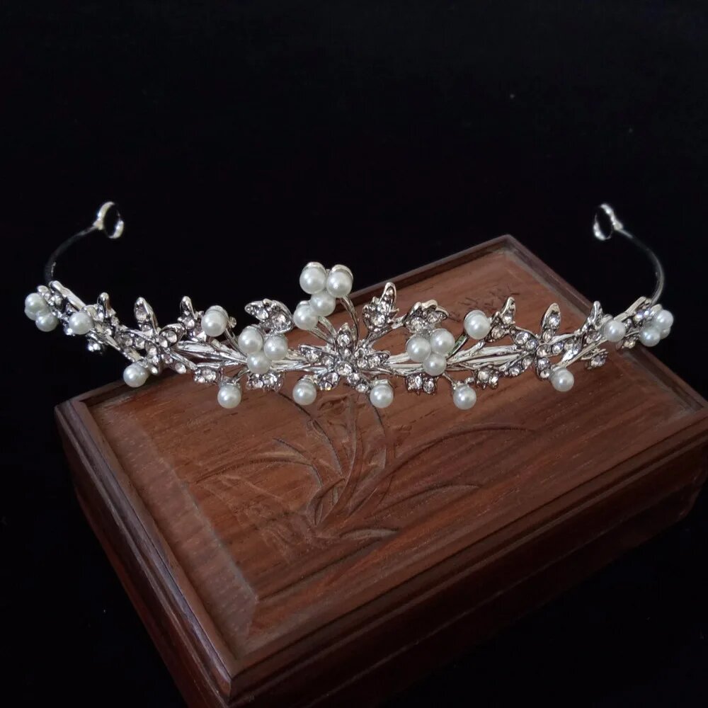 Серебряная диадема с жемчугом Style 2 Pearl Tiara
