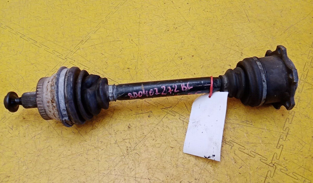 Полуось передняя (привод) Passat (B5+) Volkswagen 8D0407272BC
