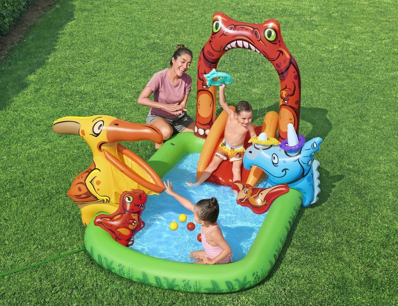 Надувной игровой центр Юрский период с горкой и фонтанчиком, 241х140х137 см, от 2 лет, BestWay, 53160