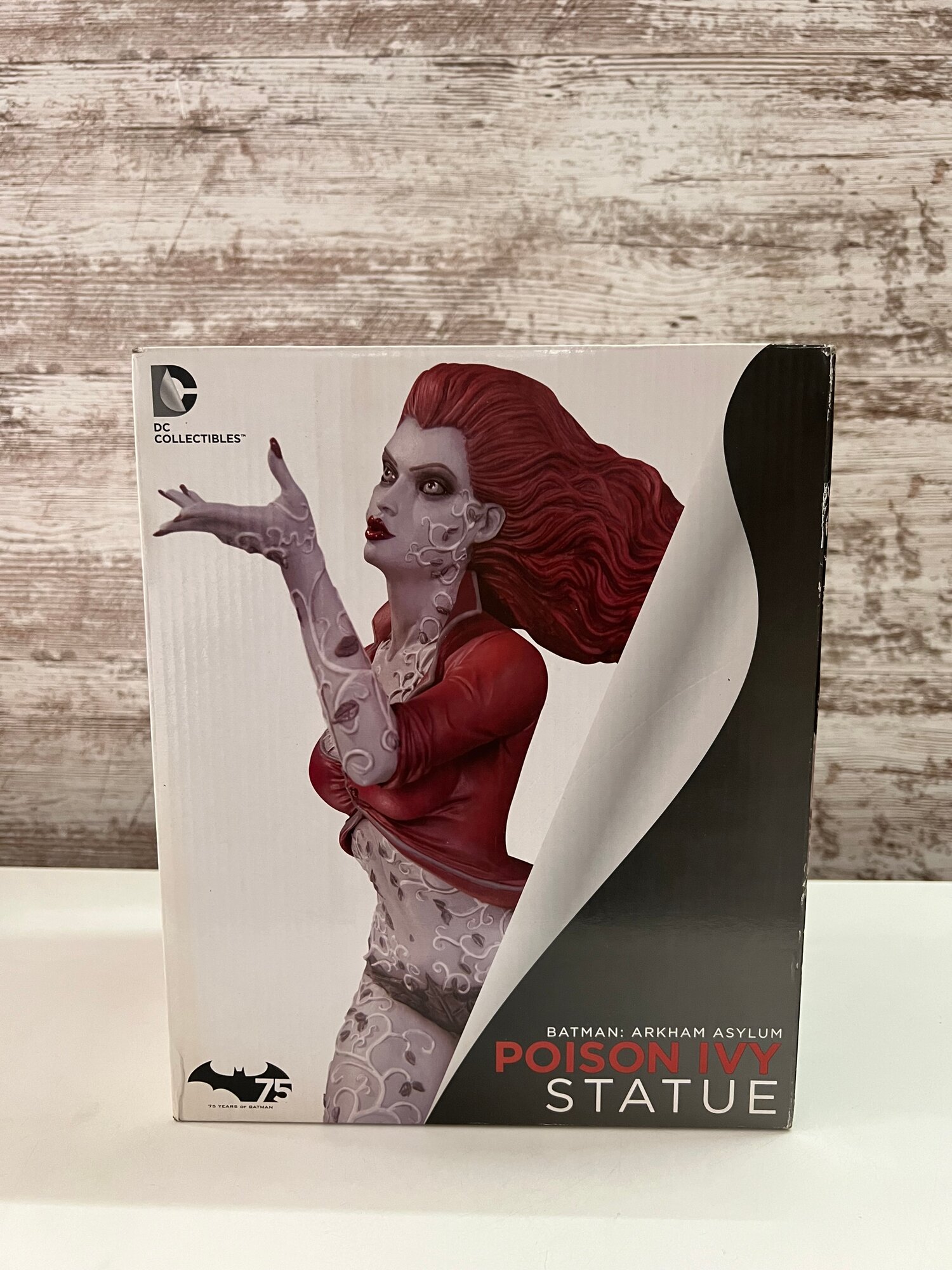 Фигурка DC Ядовитый Плющ Poison Ivy Statue от DC Collectibles, 20 см , искусственный камень