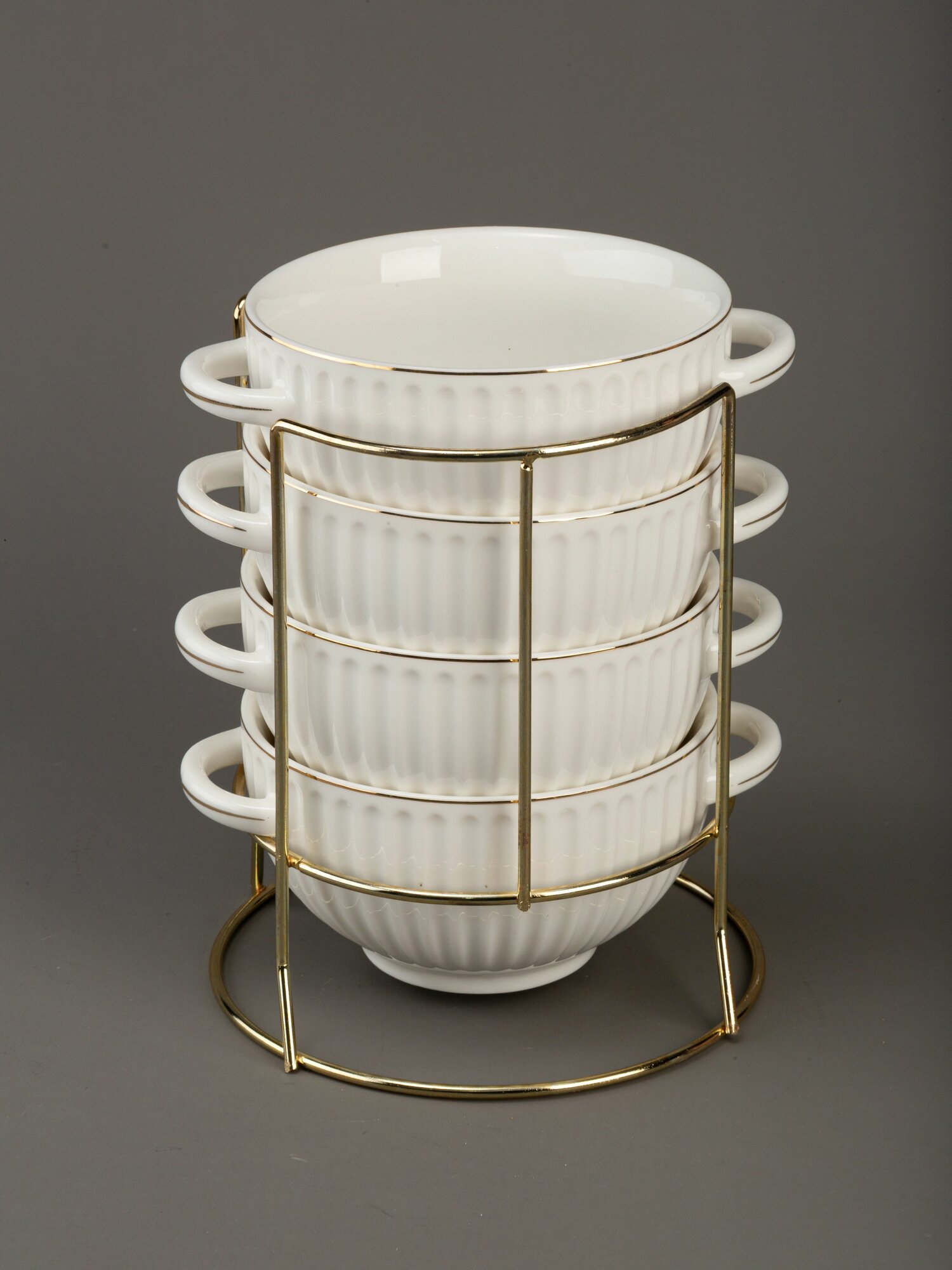 Набор бульонниц фарфоровых на подставке по 650 мл