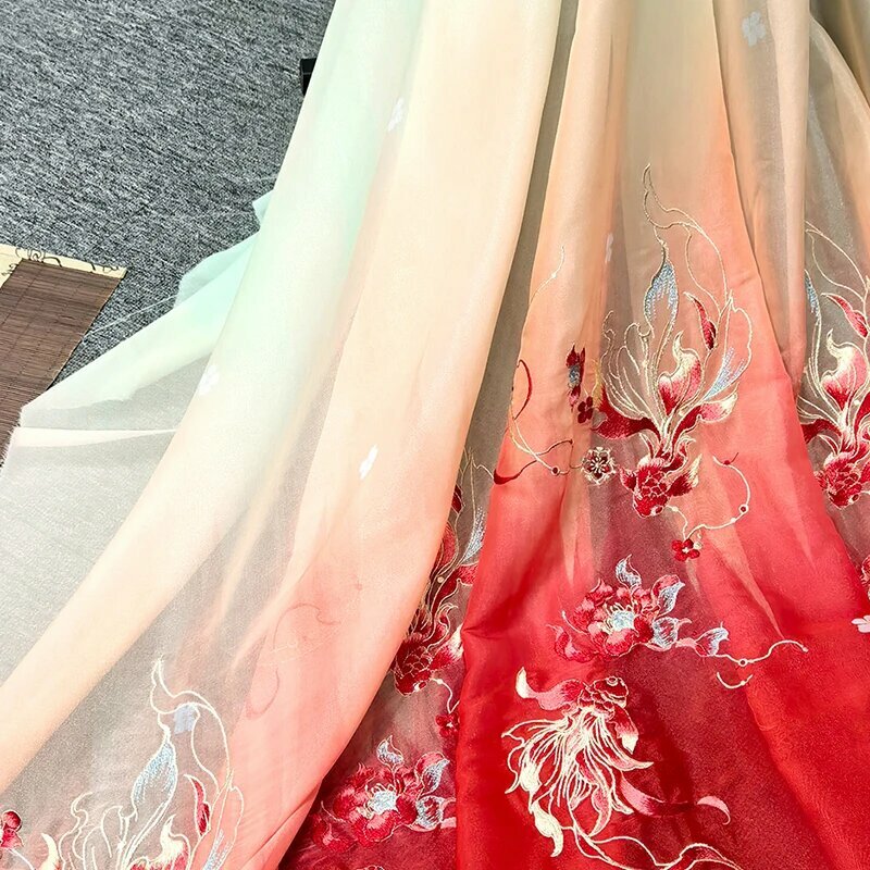 Китайская ткань с вышивкой лотоса и кои 100*150 см 1