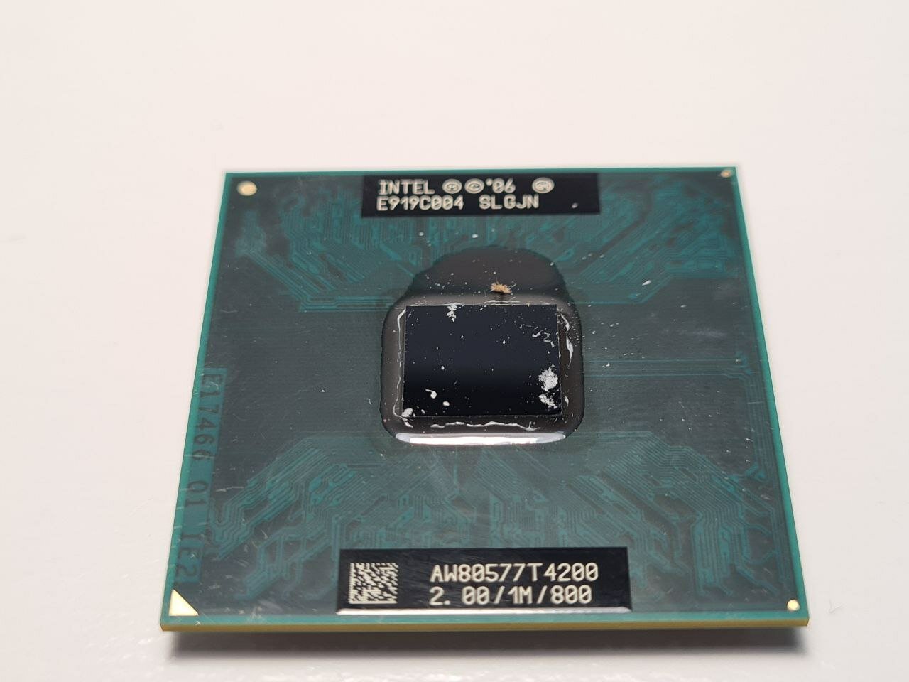 Процессор Intel Pentium T4200 (SLGJN) для ноутбука