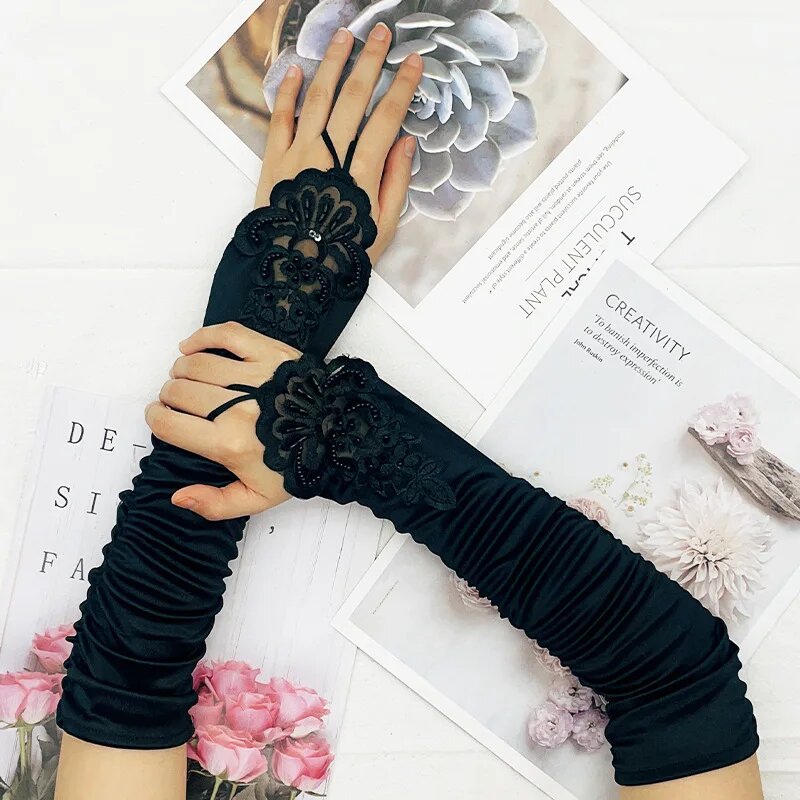 Перчатки для женщин