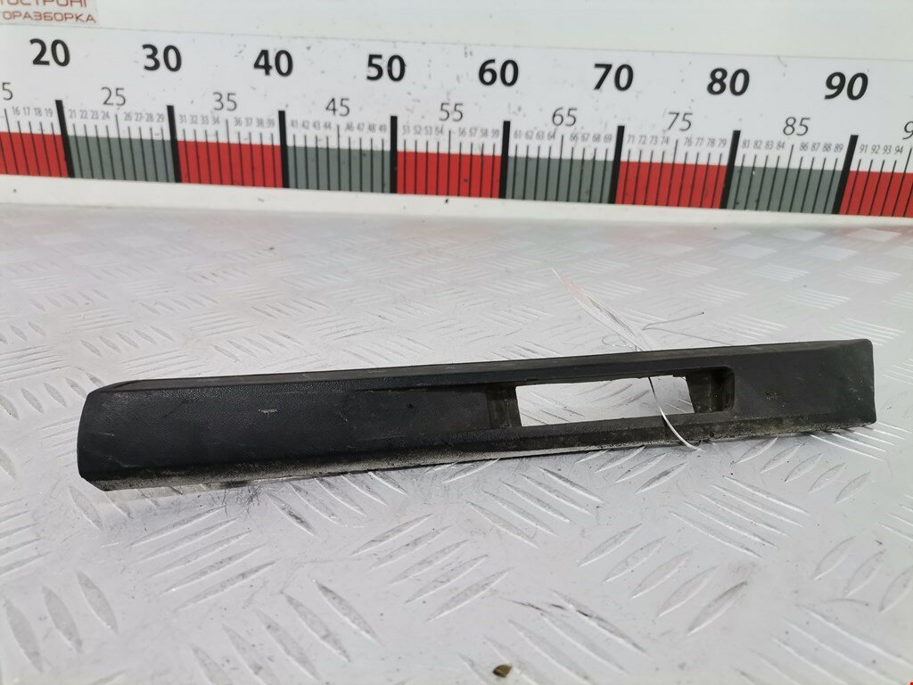 Накладка (молдинг) крыла переднего правого BMW 7-Series (E38) 51138165220 арт. 1638143