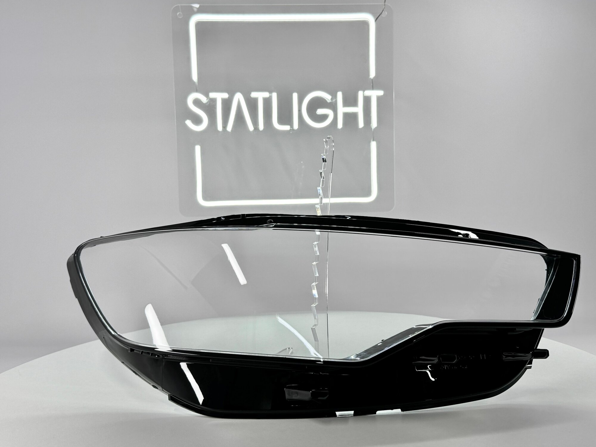 Правое стекло фары для Audi A6 IV (C7) 2011-2014