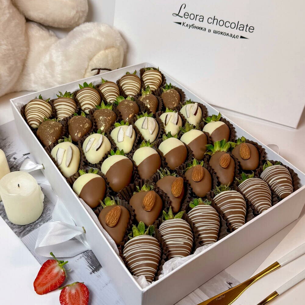 Клубника в шоколаде набор 1134N. В наборе 24-35 шт. Бельгийский шоколад Callebaut.