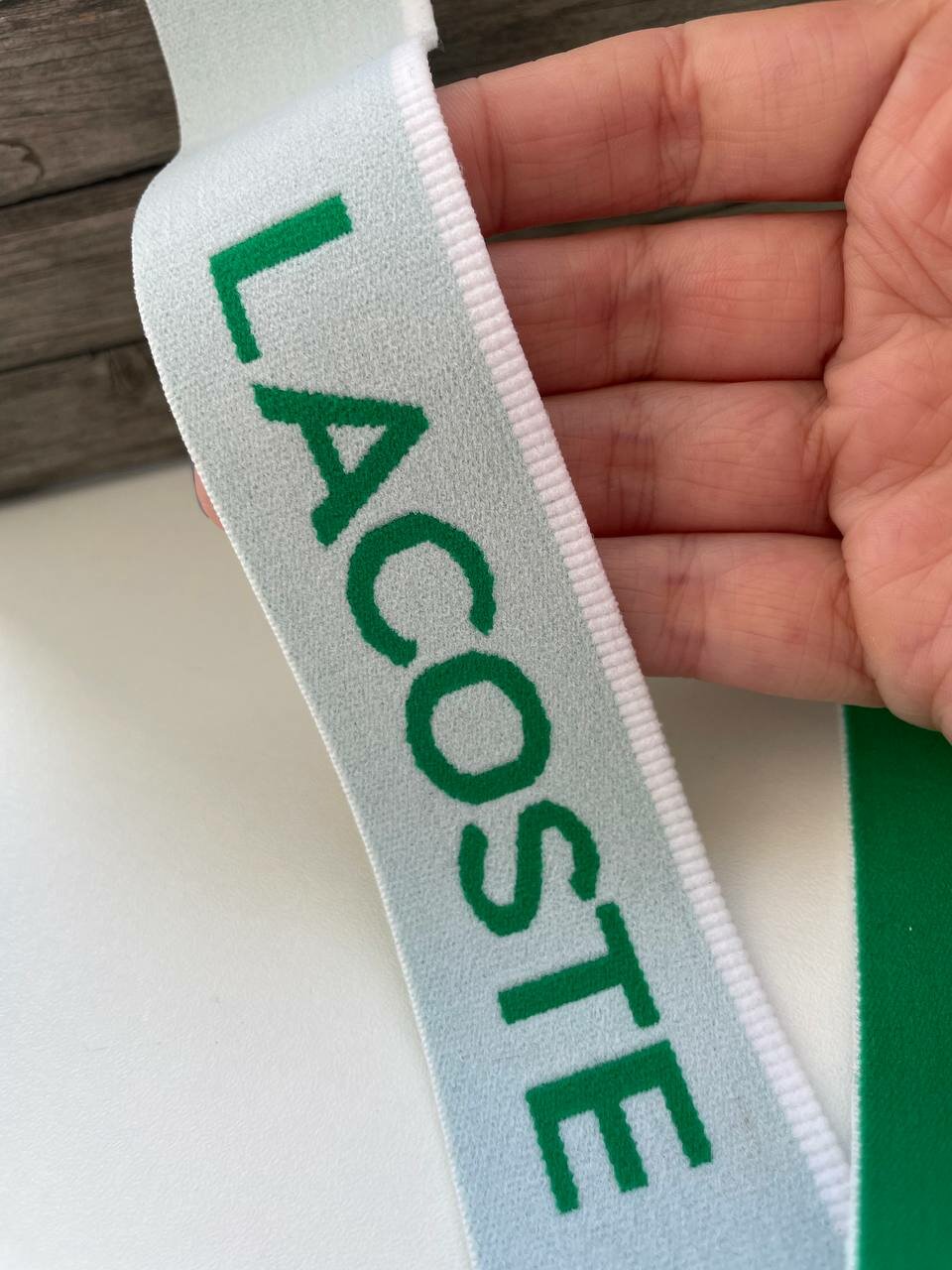 Эластичная резинка , мягкая, зеленая\белая\с буквами , ширина 3.5см, отрез 3 метра