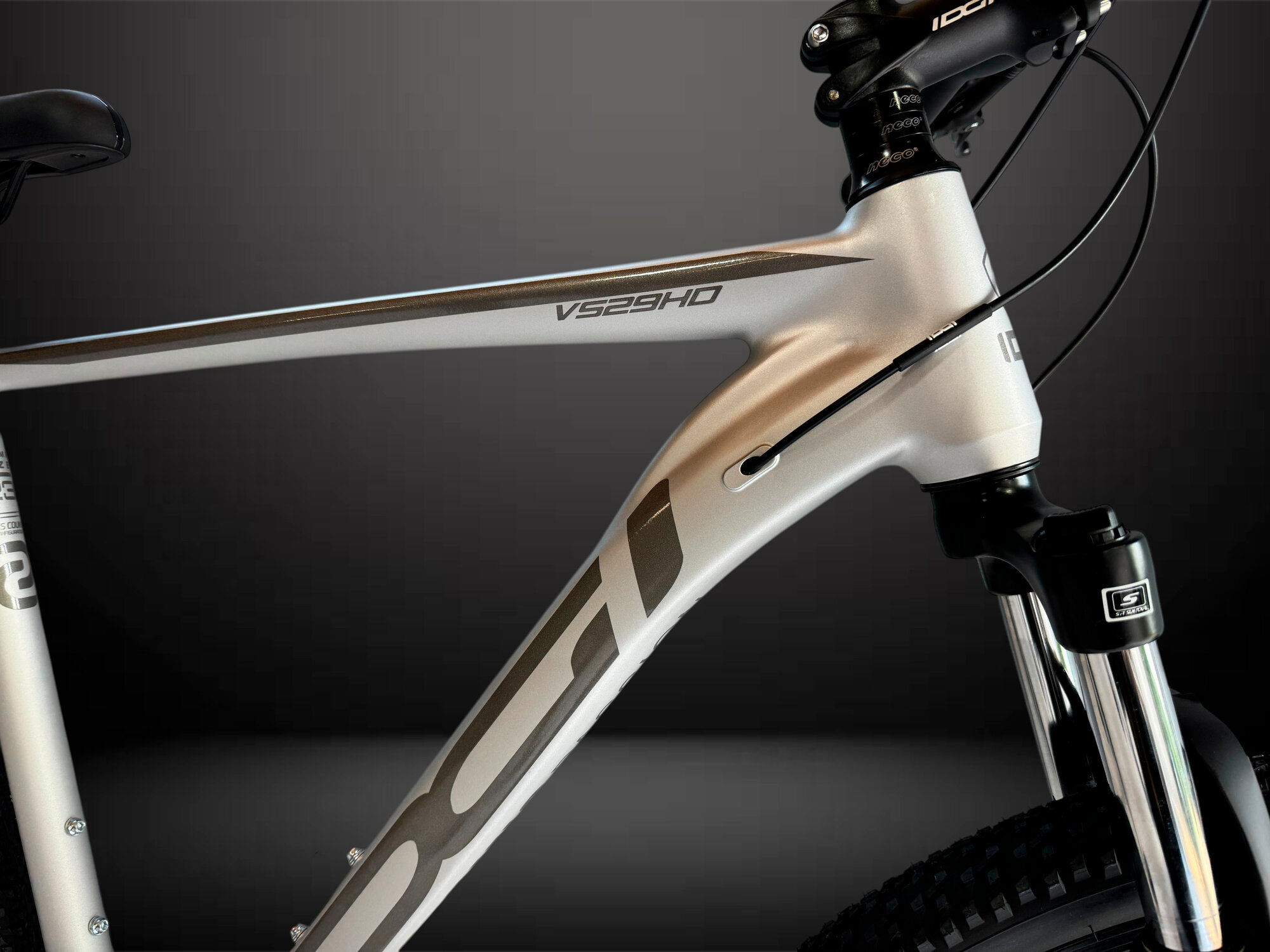 Велосипед горный IDGI VS 29HD(New)- Shimano Altus-8, SUNTOUR XCE-100, Кассета, Гидравлика, Полированные швы,