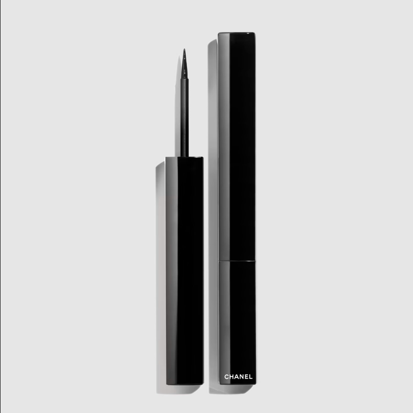 Жидкая водостойкая подводка для глаз CHANEL Le Liner De Chanel #512 Noir Profond 2.5 мл