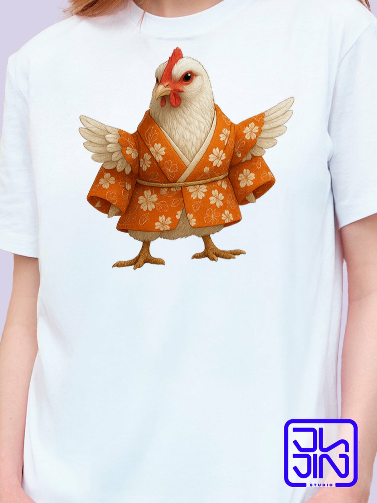 Футболка классическая женская с авторским принтом Аниме курица в оранжевом, цветочном кимоно с белыми этническими узорами, белый хлопковый трикотаж с прикольным рисунком на груди