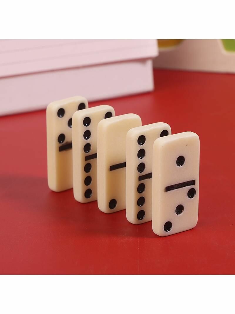 Домино, набор из 28 пластмассовых карт для настольной игры и обучения, развивающее логическое мышление и счёт для детей и семейных вечеров, компактная коробка для хранения