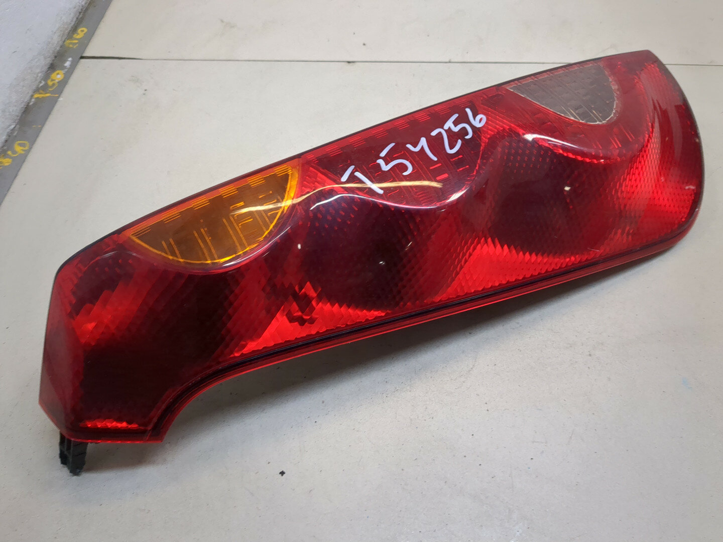 Фонарь (задний) левый Nissan Note E11 Б/У