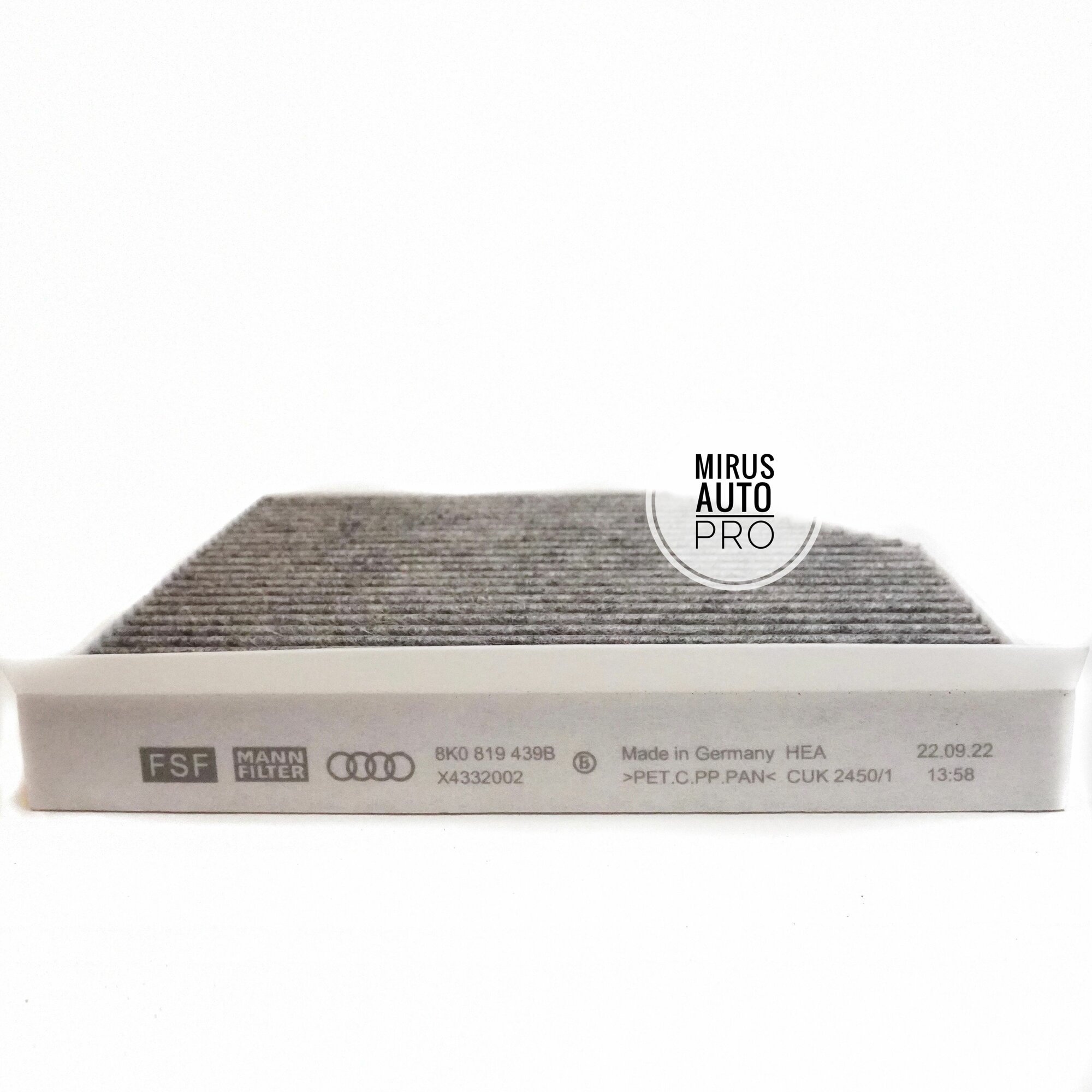 Фильтр салона угольный VAG (8К0819439В)