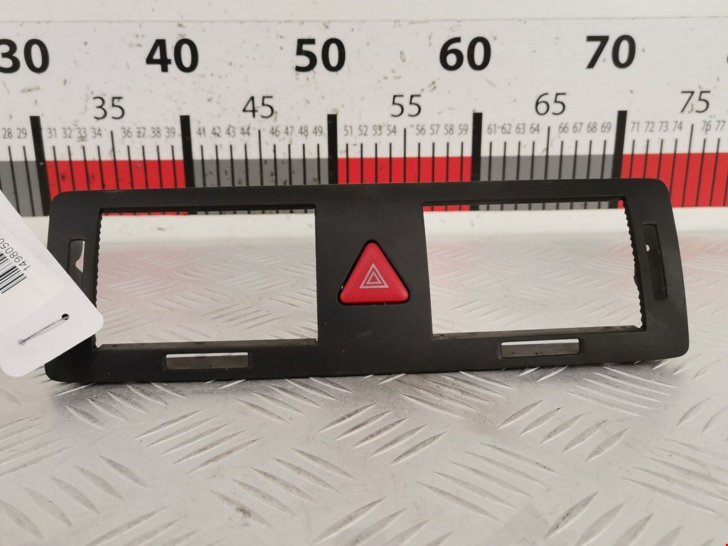 Кнопка аварийной сигнализации Skoda Fabia 1 6Y0953235 арт. 1498050