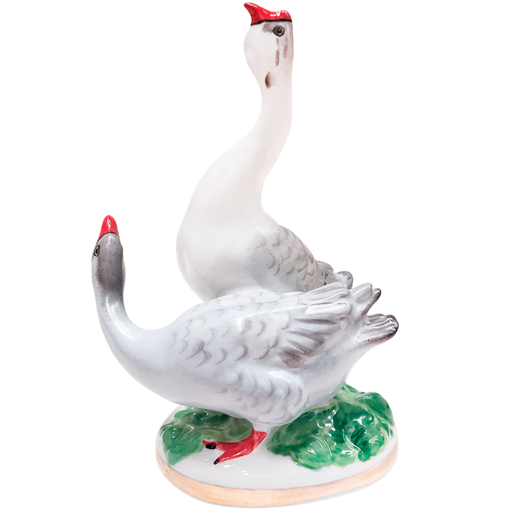 Фарфоровая фигурка ручной работы "Гуси"